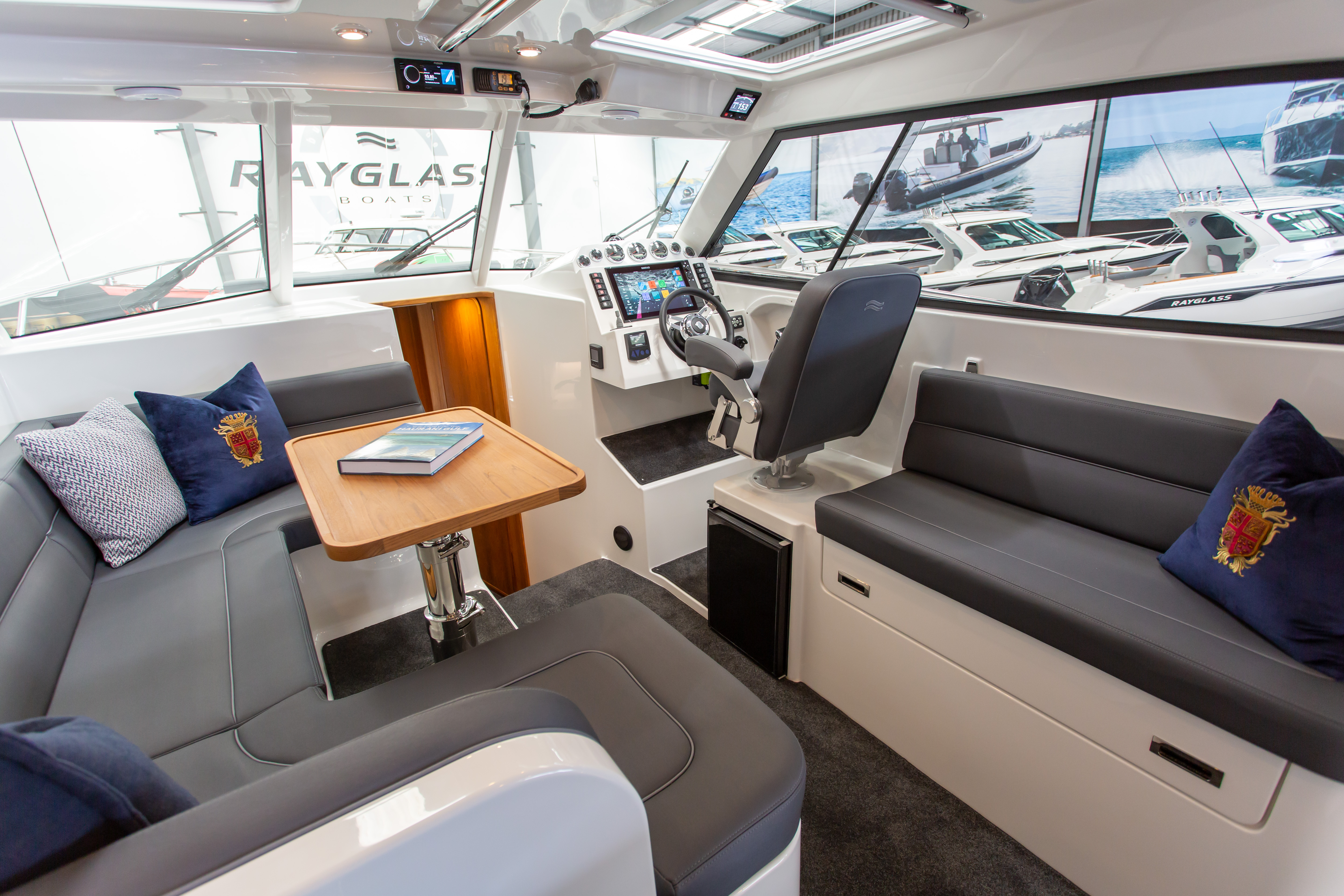 Rayglass 3500 - Your beach house on the sea