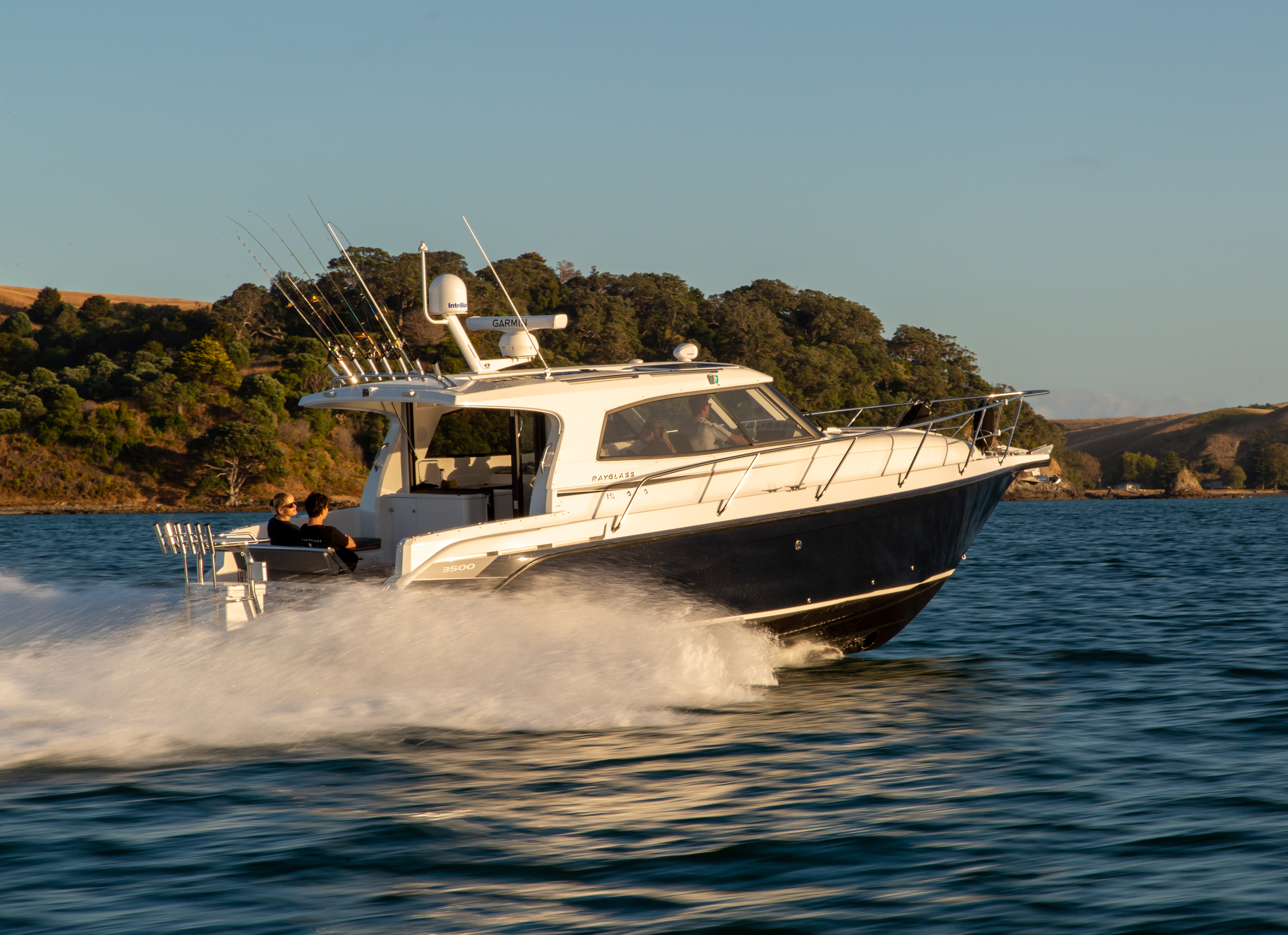 Rayglass 3500 - Your beach house on the sea