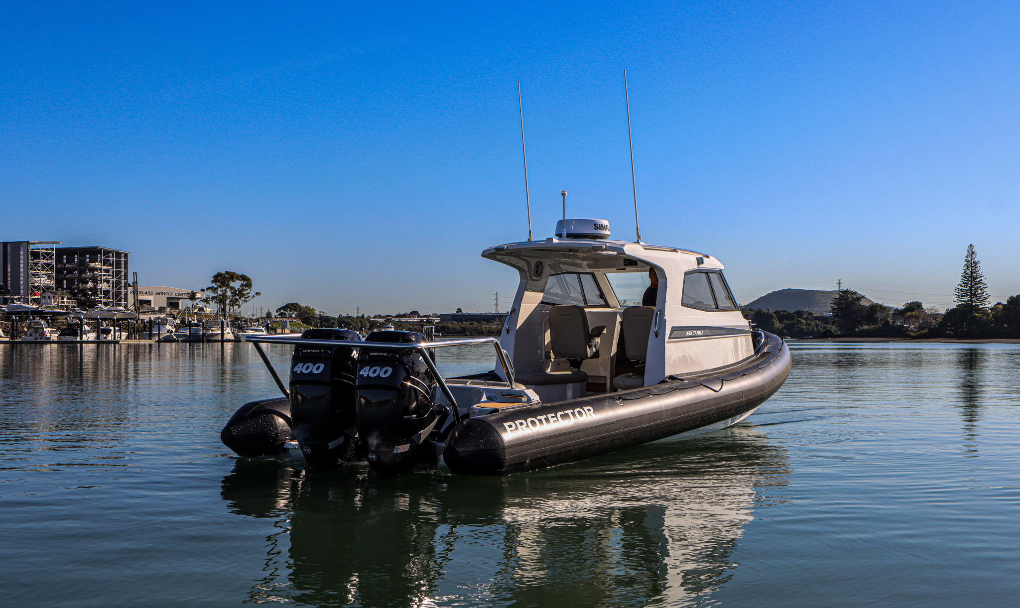 330 Targa - Rayglass Boats