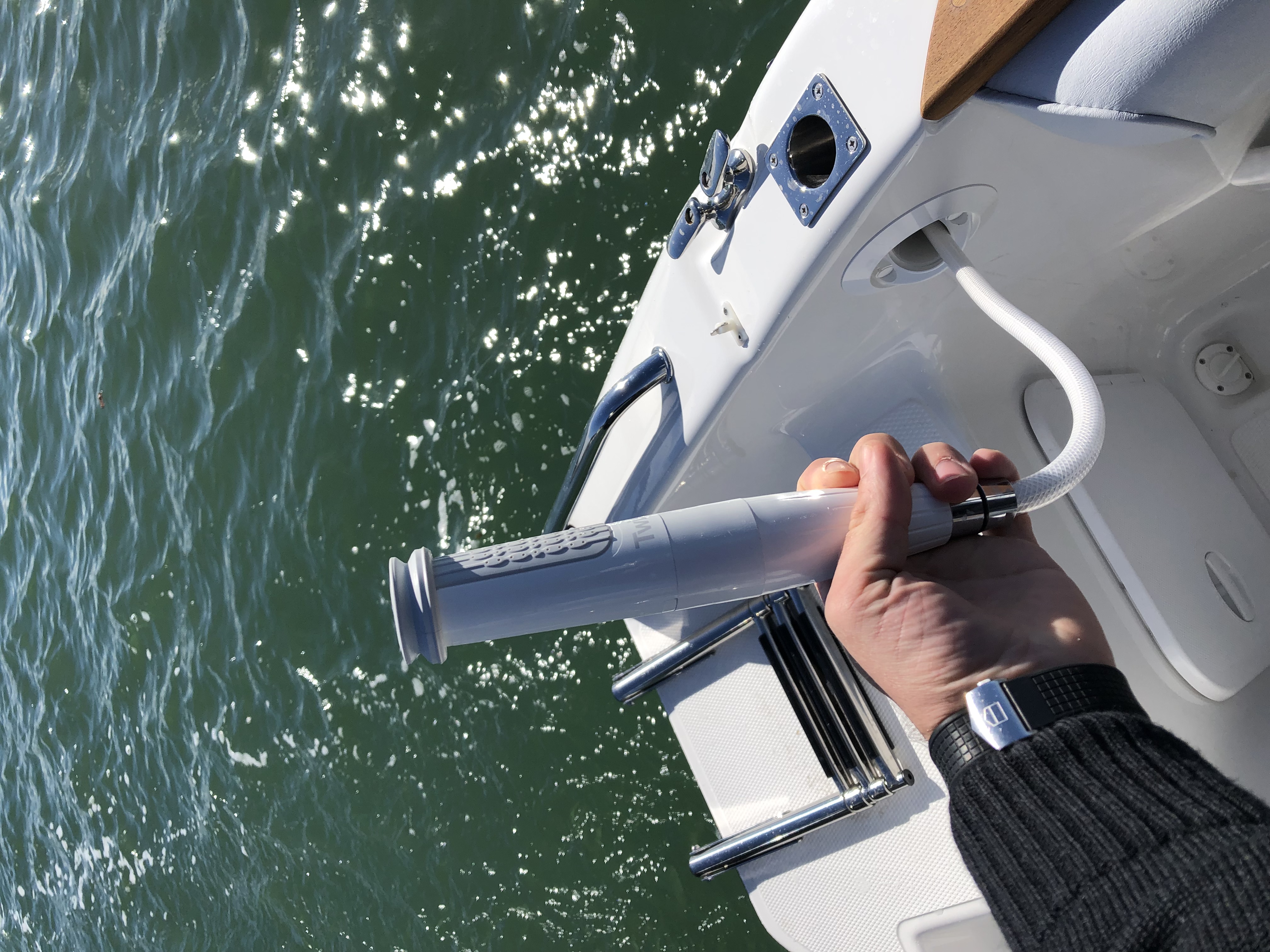 Legend 2200 - Comfortable & capable in a compact package.