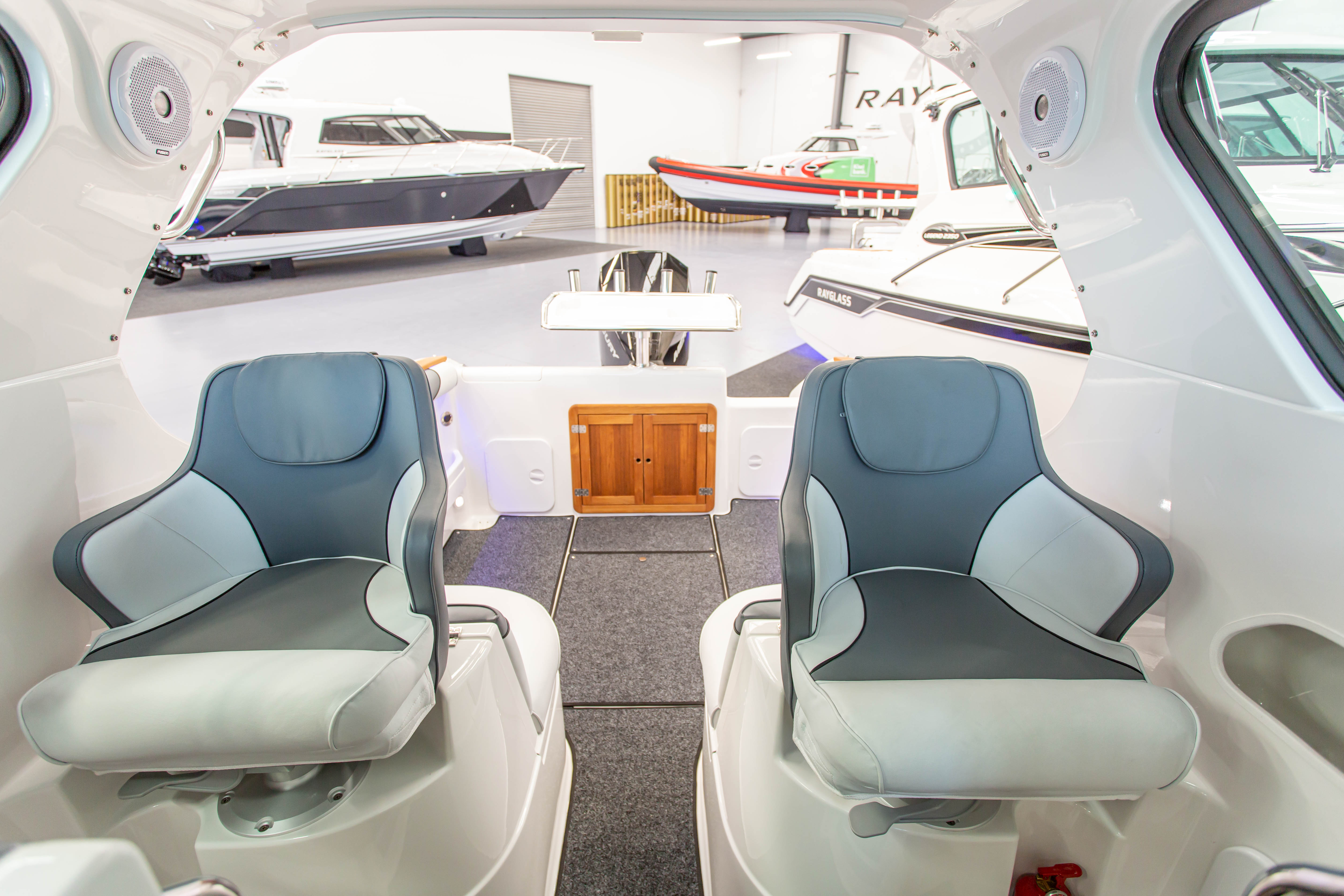 Legend 2200 - Comfortable & capable in a compact package.