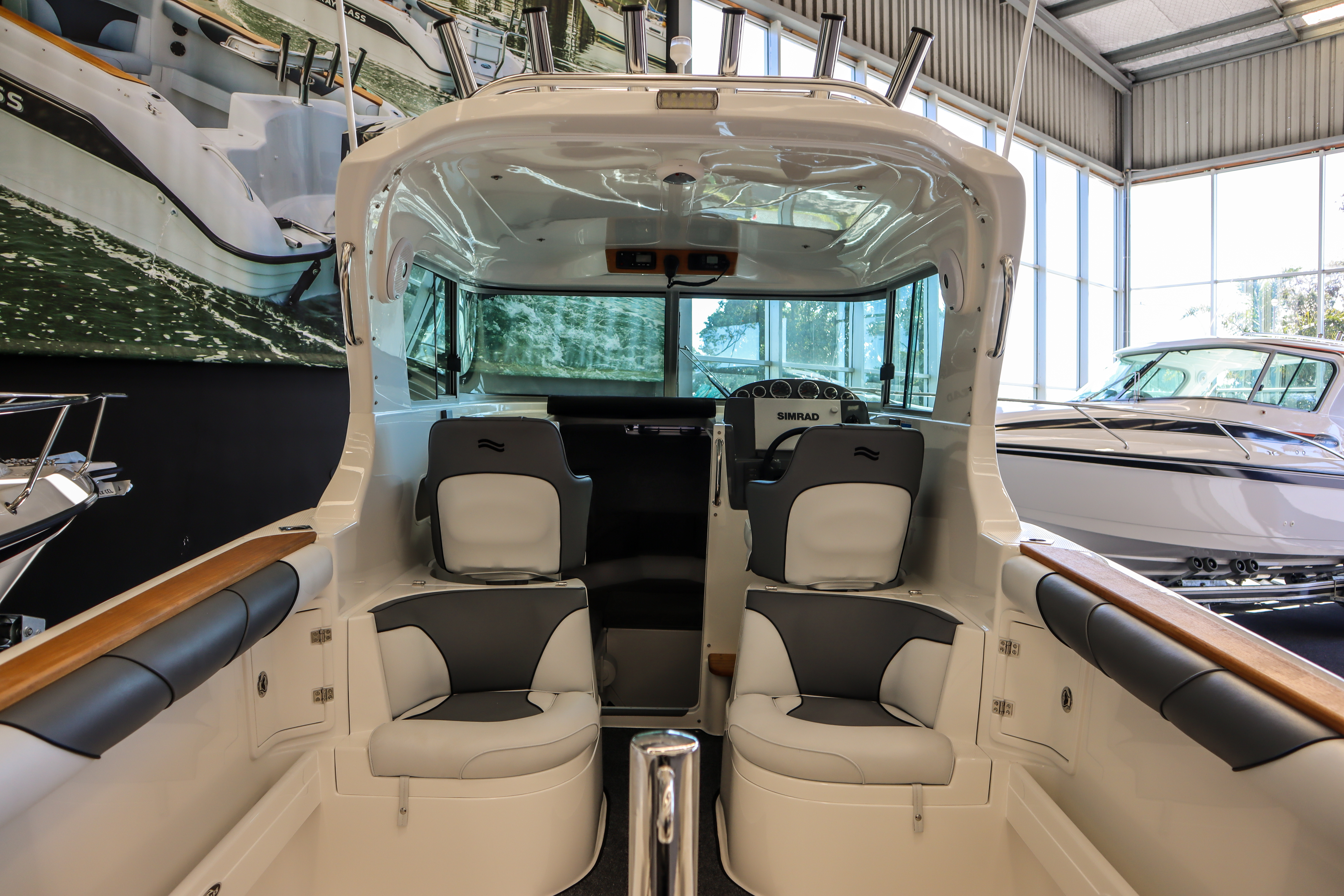 Legend 2200 - Comfortable & capable in a compact package.